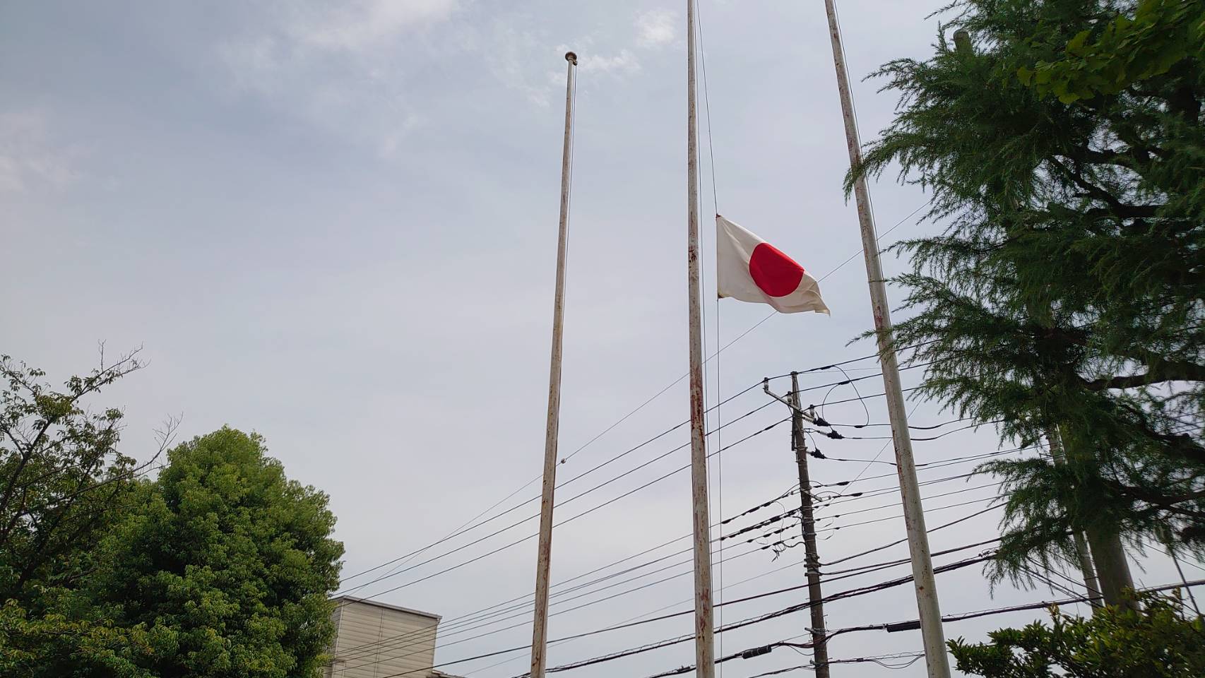 【8月15日は戦没者を追悼し日本の平和を祈念する日。半旗を掲げ反戦を決意せよ】 | 浅野目義英(前埼玉県議会議員)